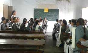 Navyug Kanya Mahavidyalay: Courses, Admission 2025, Fees, Scholarship ...