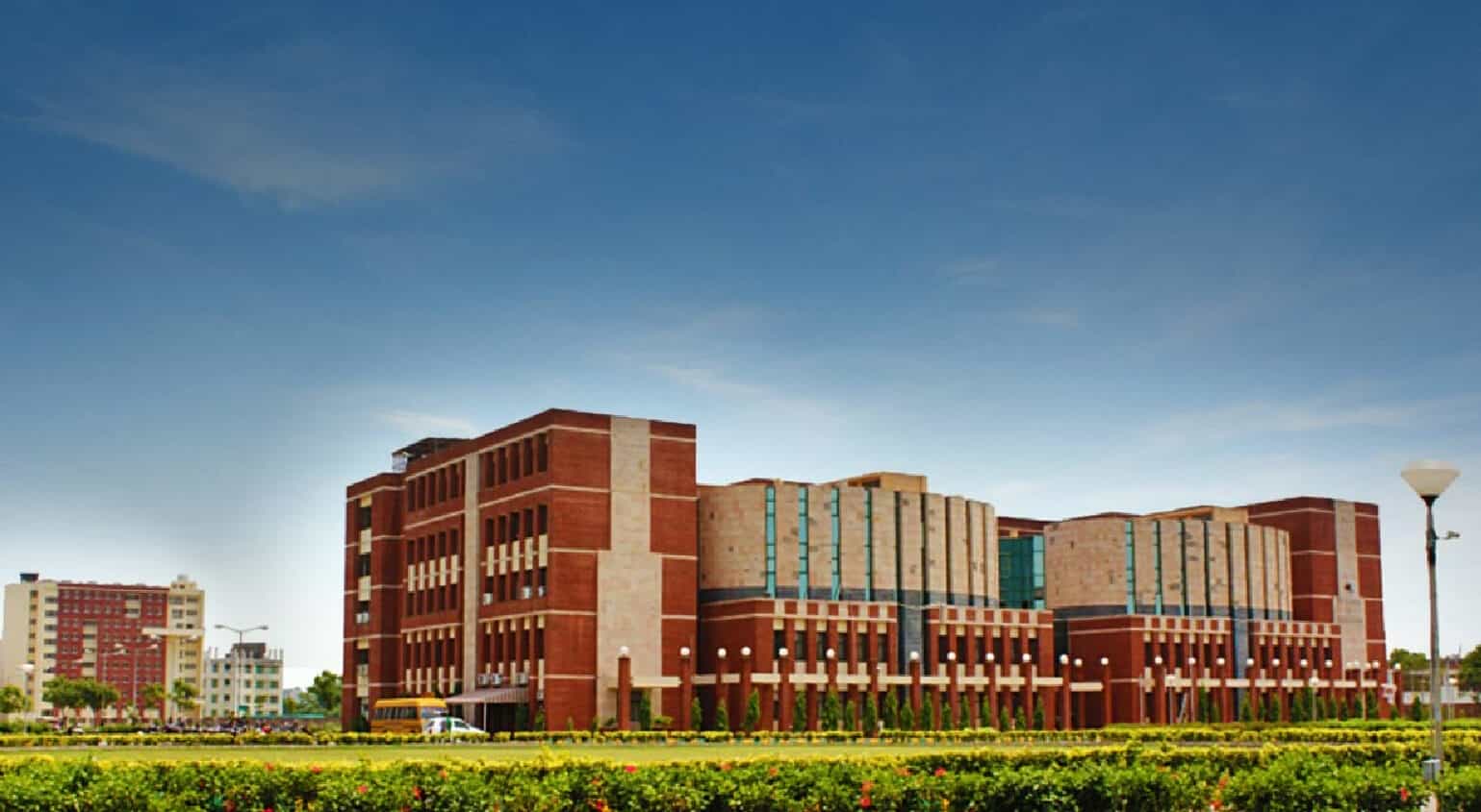BCA at Amity University Greater Noida: Admission Open, Fees, Application 2025, Eligibility, Cut ...
